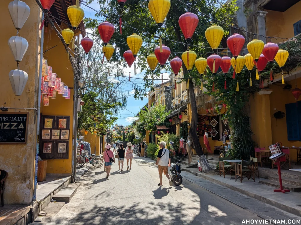 Da Nang or Hoi An: Which is Better to Stay?